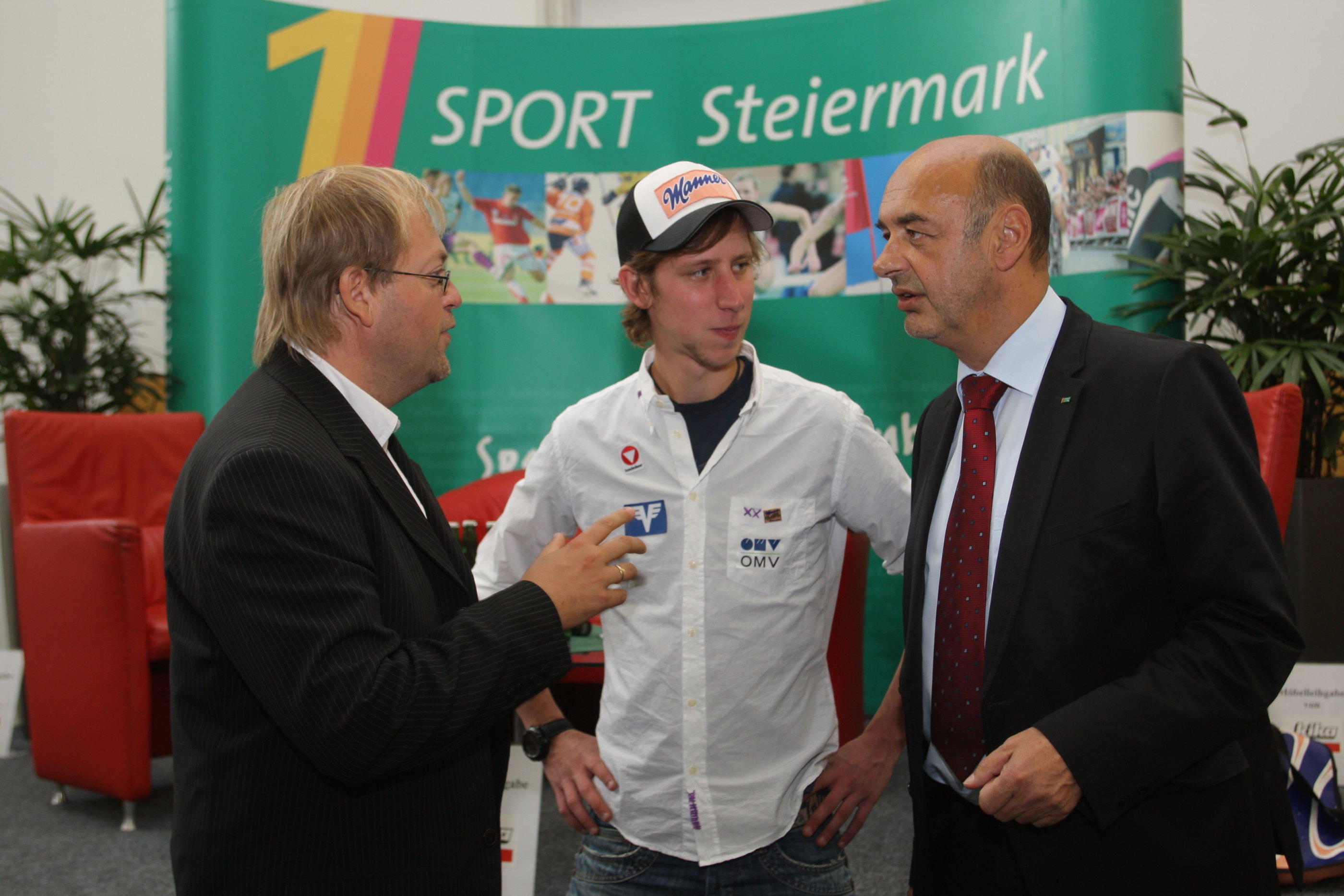 Überflieger im Landessportzentrum - Kommunikation - Land Steiermark