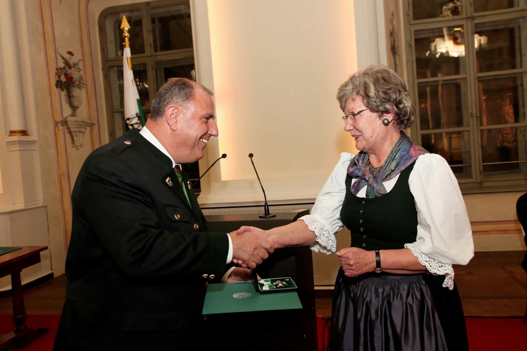 Verleihung von Goldenen Ehrenzeichen - Kommunikation - Land Steiermark