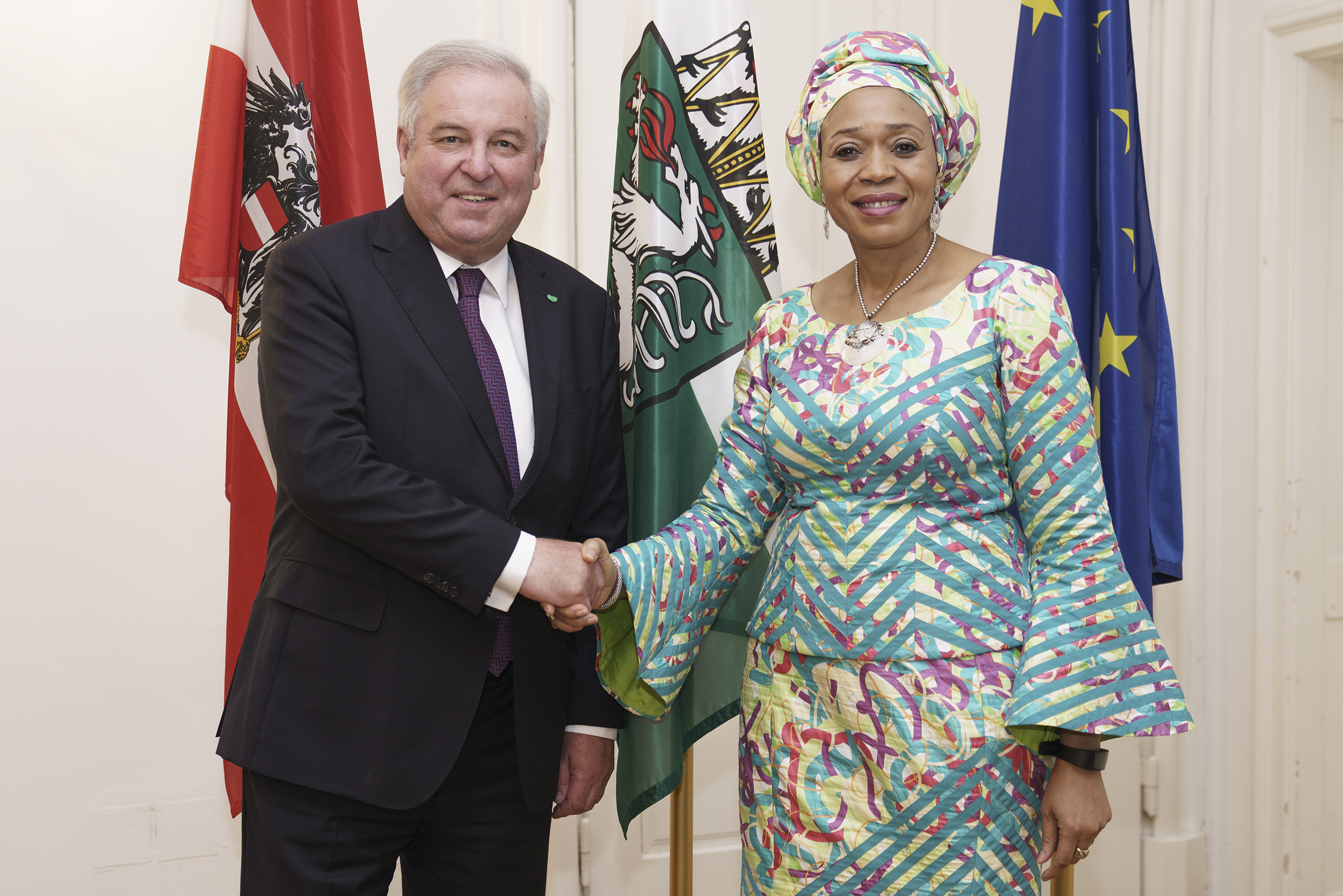 Diplomaten aus Südafrika und Nigeria in der Grazer Burg - Kommunikation ...